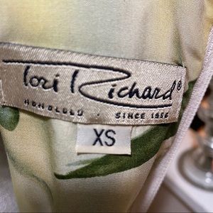 Tori Richard | Dresses | Tori Richard Yellow Hibiscus Hawaiian Print ...